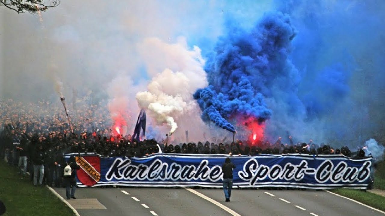 Karlsruher SC Corteo I 3rd German League I Quelle: Ultras Crew 2002 ...