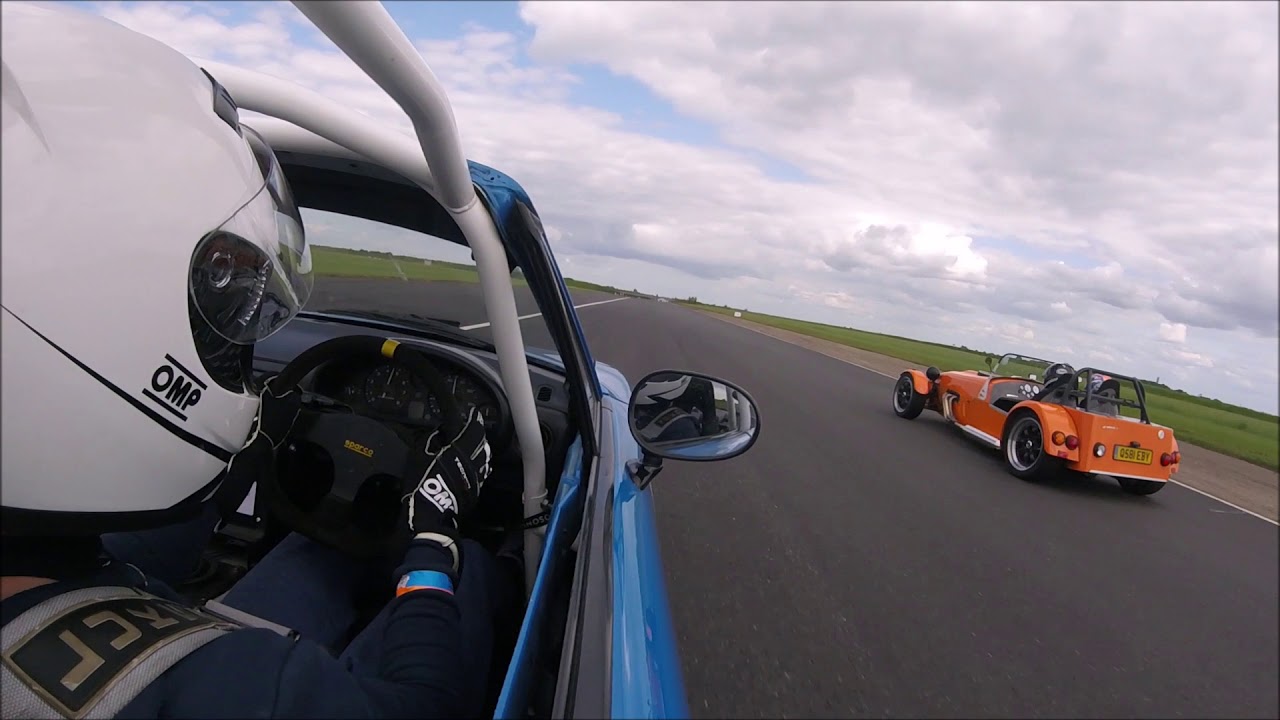 Bedford Autodrome Track Day GT Circuit - 04.06.19 - YouTube