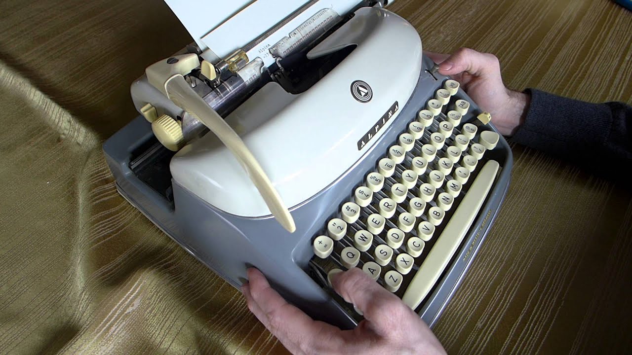 Alpina SK24 Typewriter - YouTube