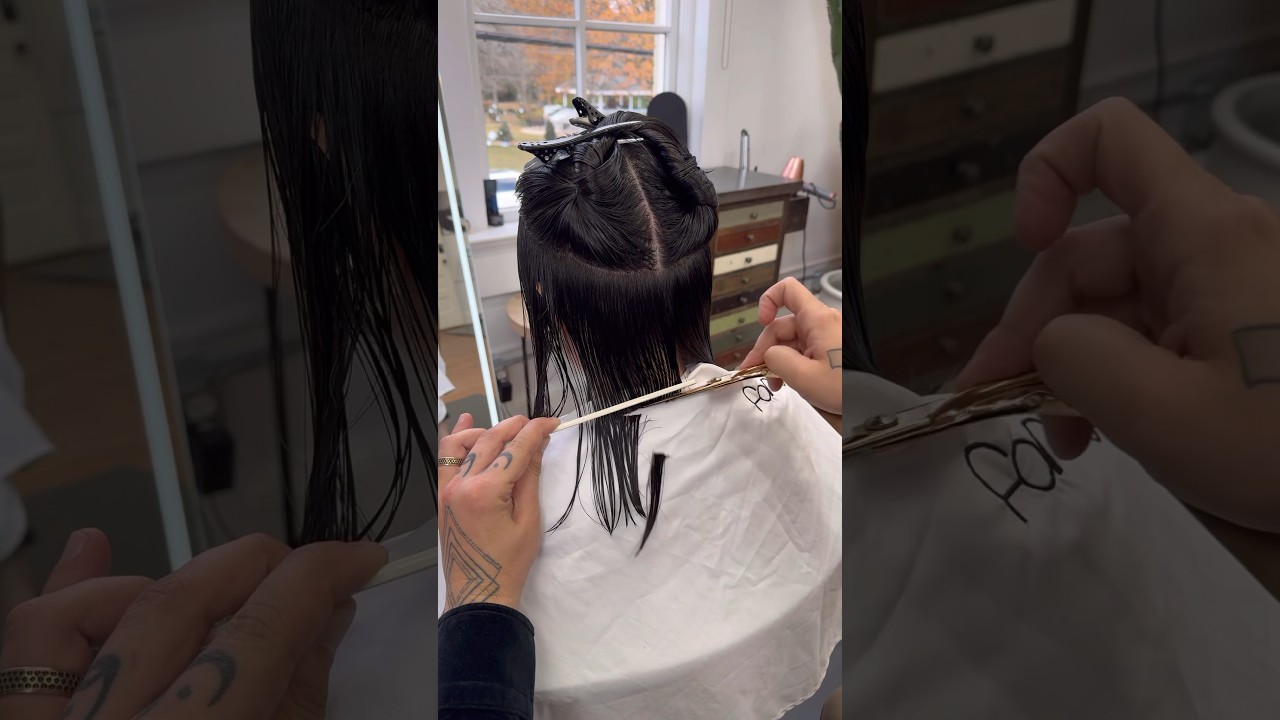 That Edna Mode bob swing. #hairstyle #hairstyle #hair #haircut # ...