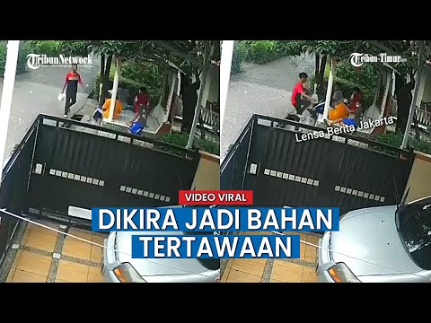 Pengecrek Ondel-Ondel Layangkan Bogem Mentah ke Bocil di Pinggir Jalan, Dikira Jadi Bahan Tertawaan