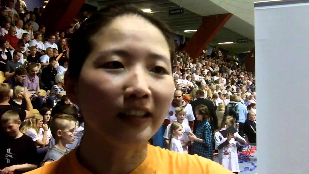 Li Wenyan in a close match - YouTube