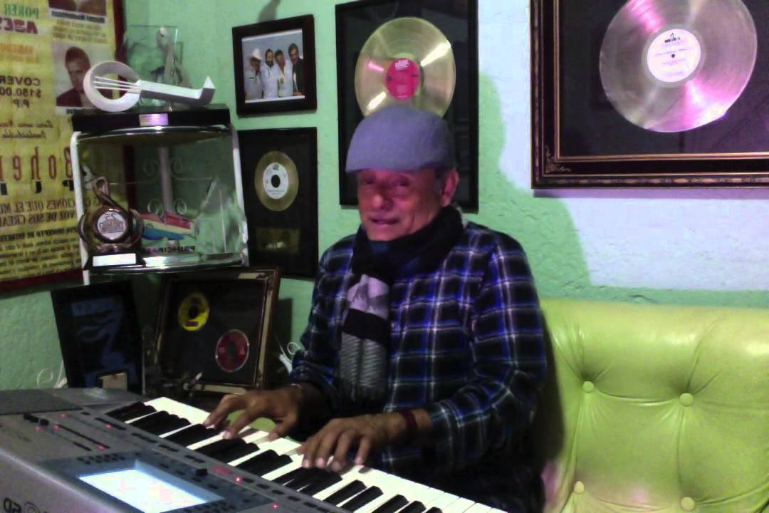 XAVIER SANTOS ((CANTAUTOR)) " A TU MEDIDA " - YouTube