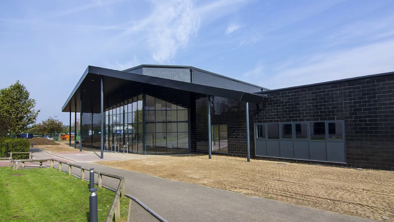 Phelan Construction: Moulsham High School Expansion - YouTube