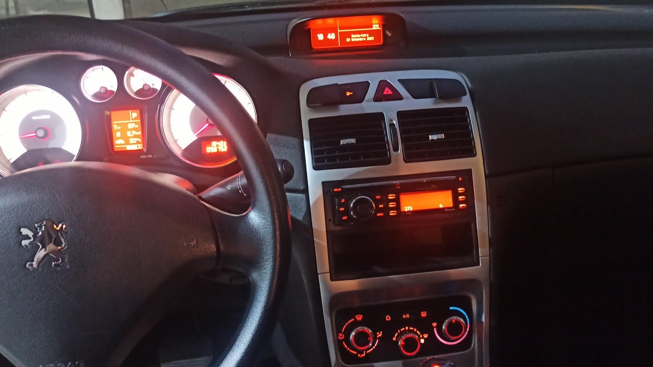 Peugeot 307 adaptação Painel - YouTube