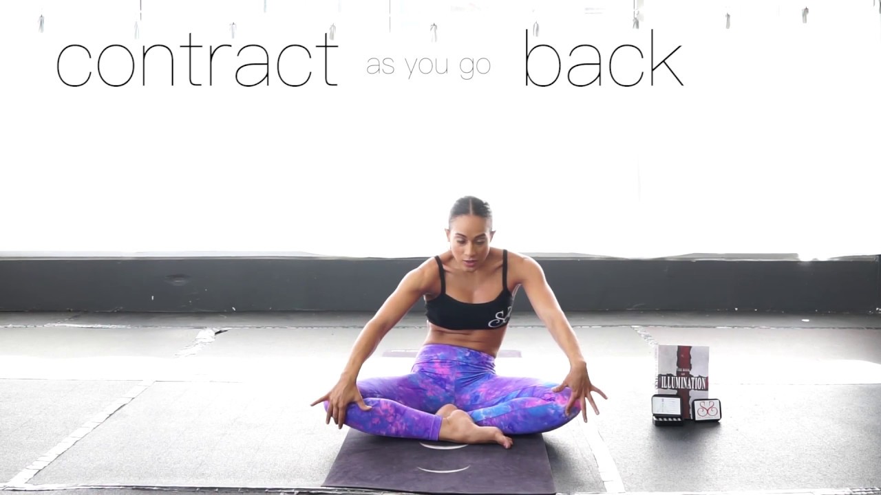 Morning Yoga with Sarah Mundo - YouTube