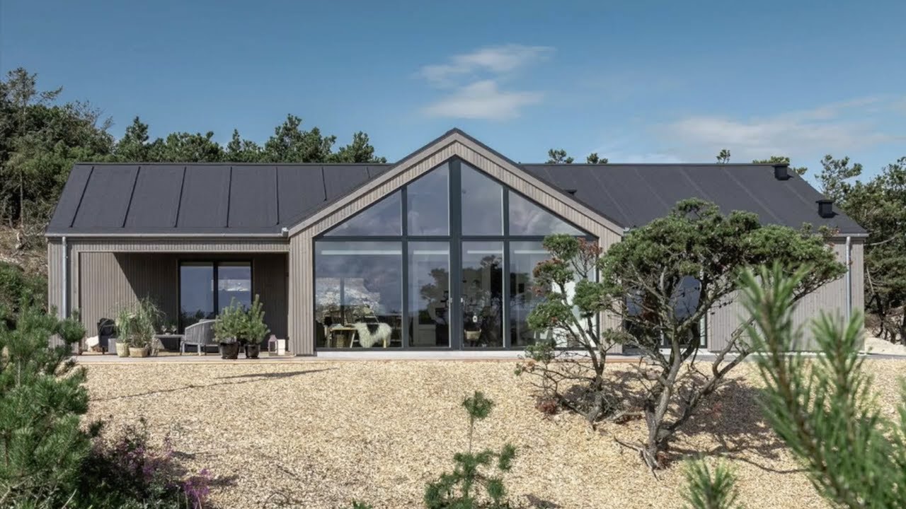 Amazing Contemporary Trend Cottage Holiday Home with Covered Terrace ...