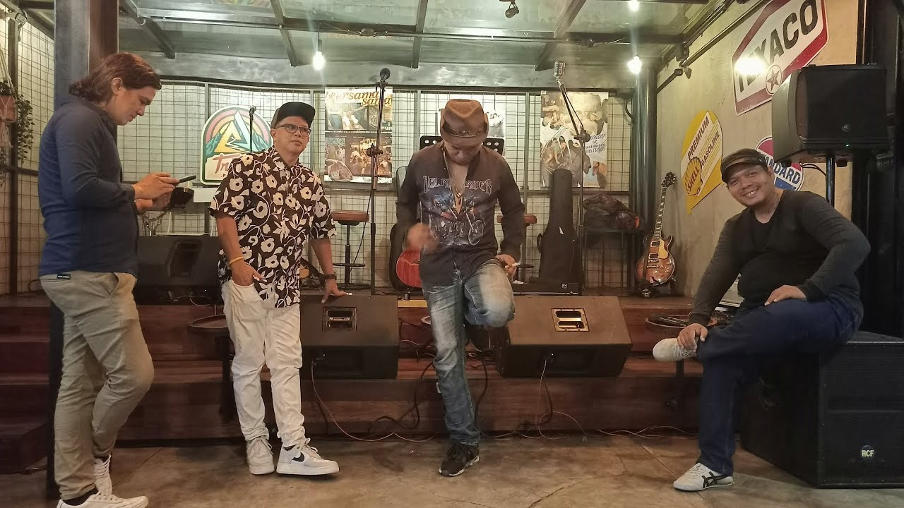 Yellow Ledbetter Pearl Jam Cover Ricky & Friends band ...