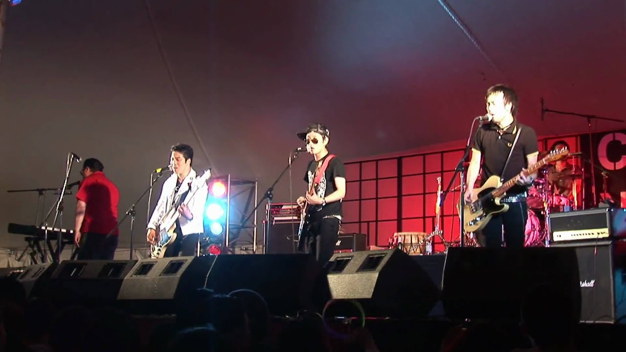 Crying Nut - 크라잉넛 - US Concert At Hanwoori Festival - YouTube