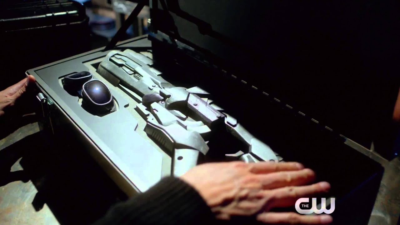 The Flash Going Rogue Clip - YouTube