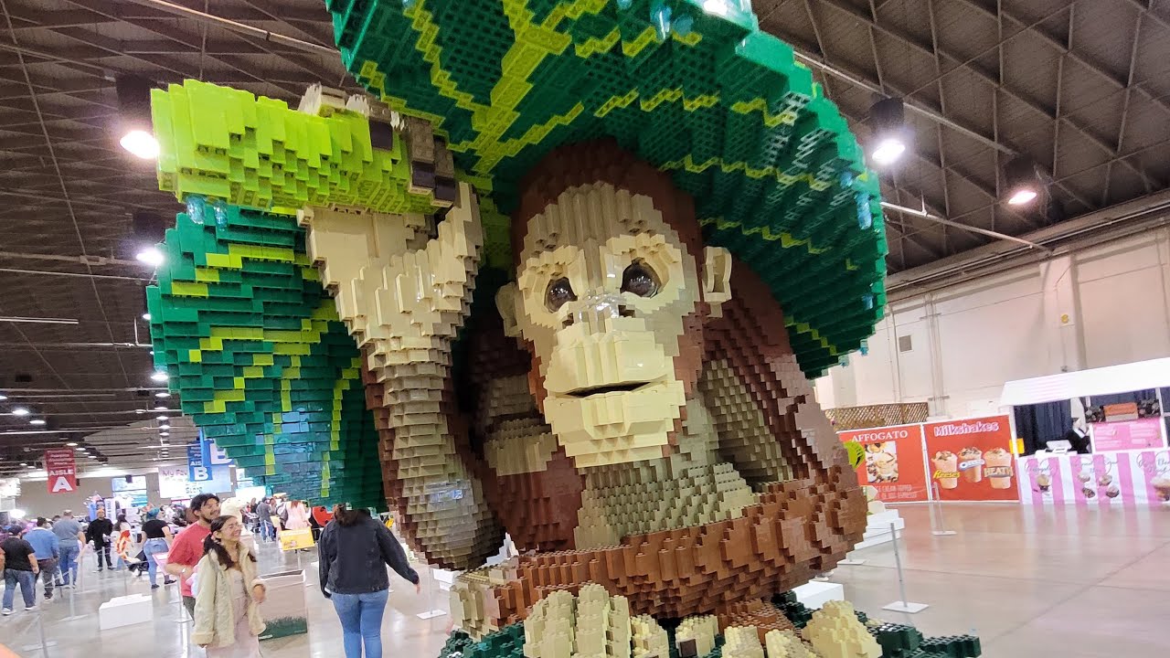 Awesome Lego display at the LA County Fair! - YouTube