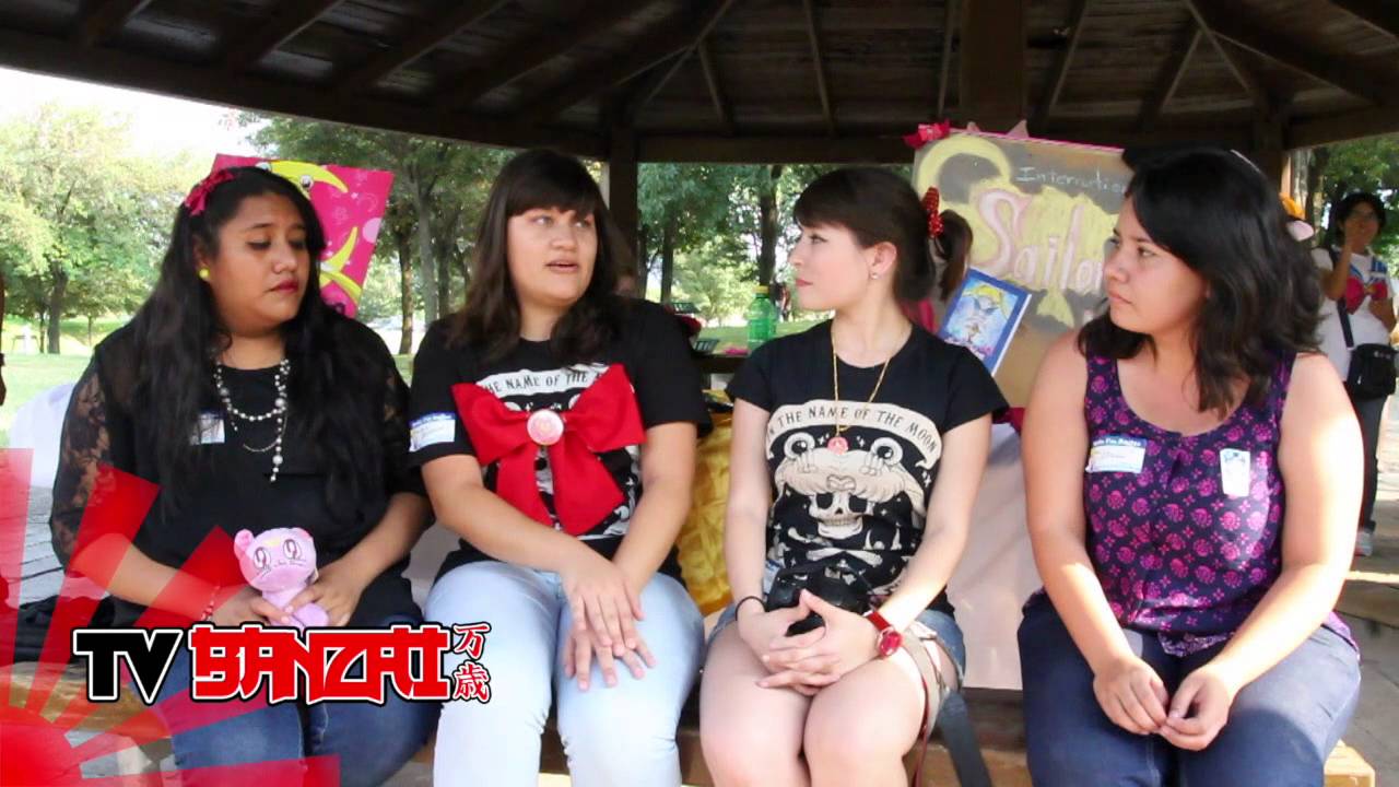 TV Banzai - Fanini Rabbids en el Sailor Moon Day - YouTube