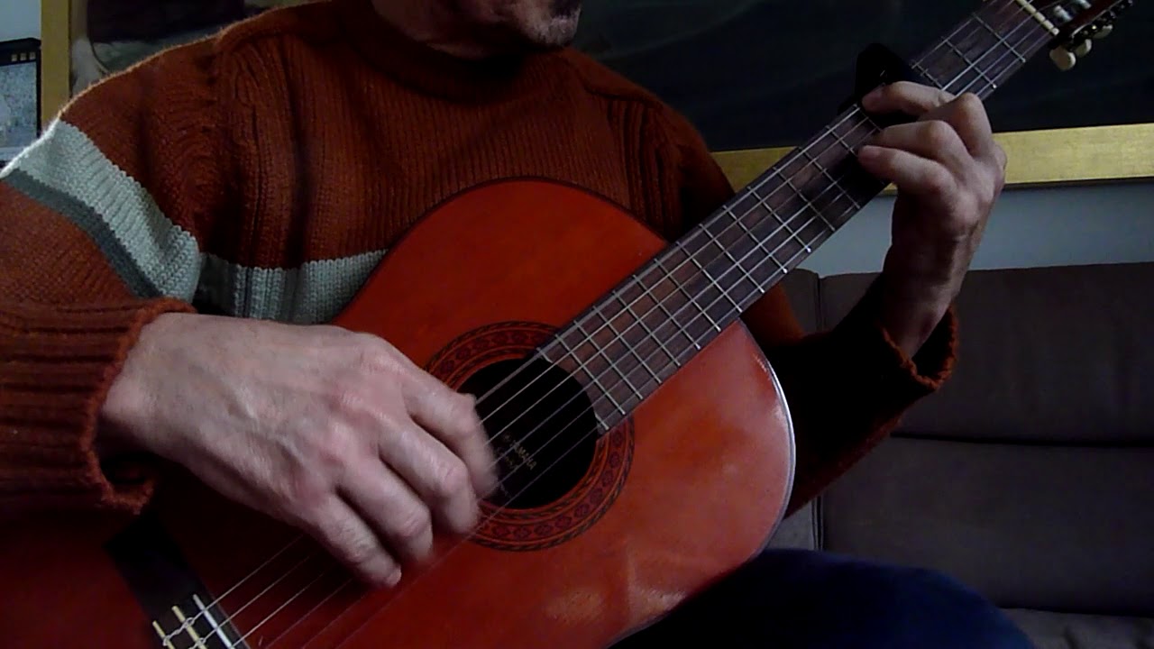 Iata, vin colindatorii - YouTube