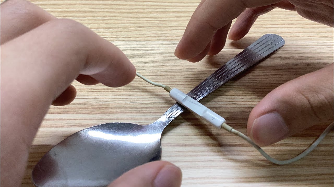 Relaxing Metal Spoon ASMR: Tapping and Scratching Sounds with Earphone ...