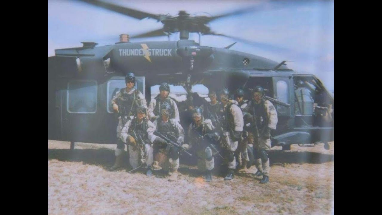 Black Hawk Down - Super 6-1 Crash (03) - YouTube