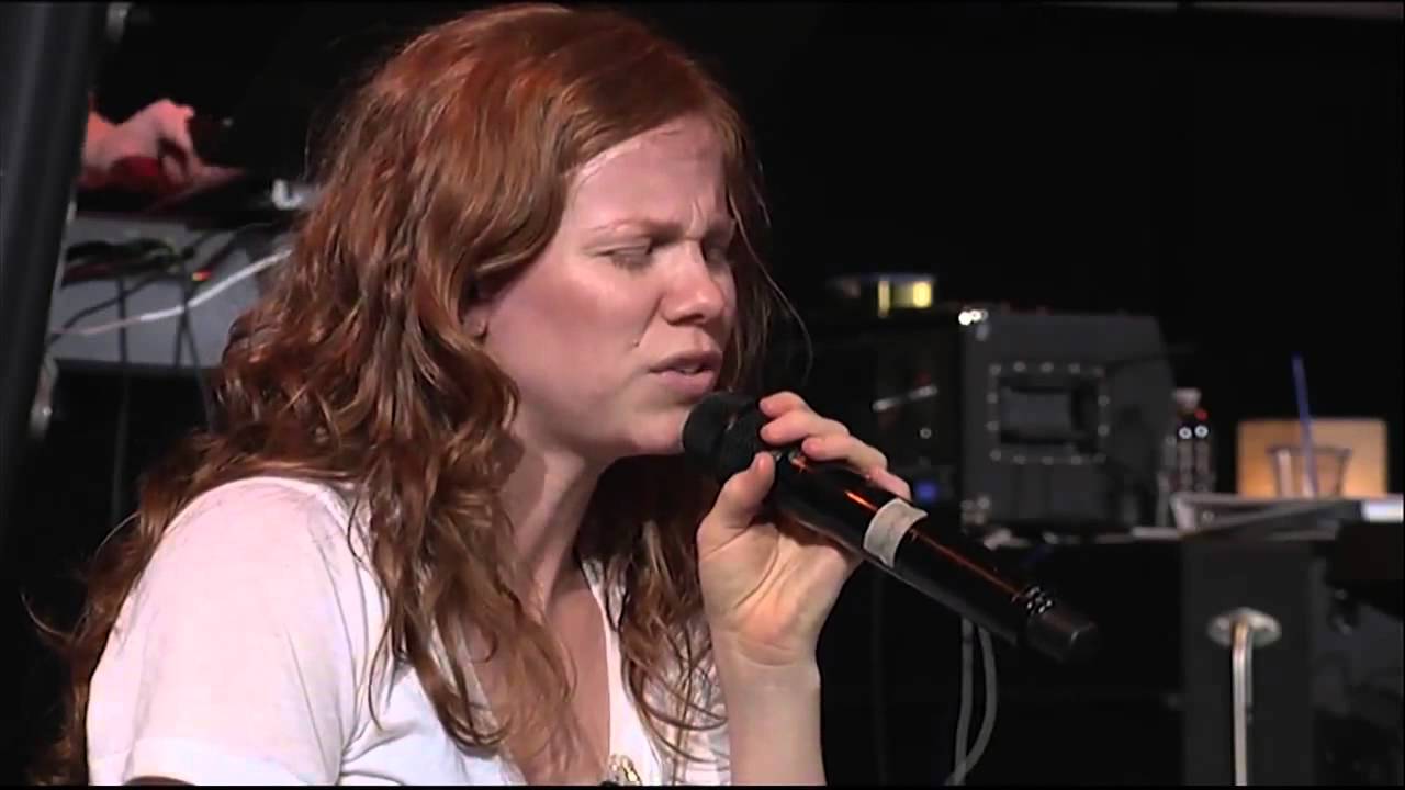 Do You Hear What I Hear - Steffany Frizzell Gretzinger / What Does It ...