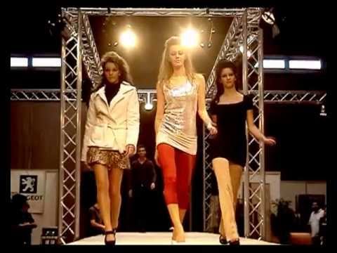 Monika Moore Catwalk & More - YouTube