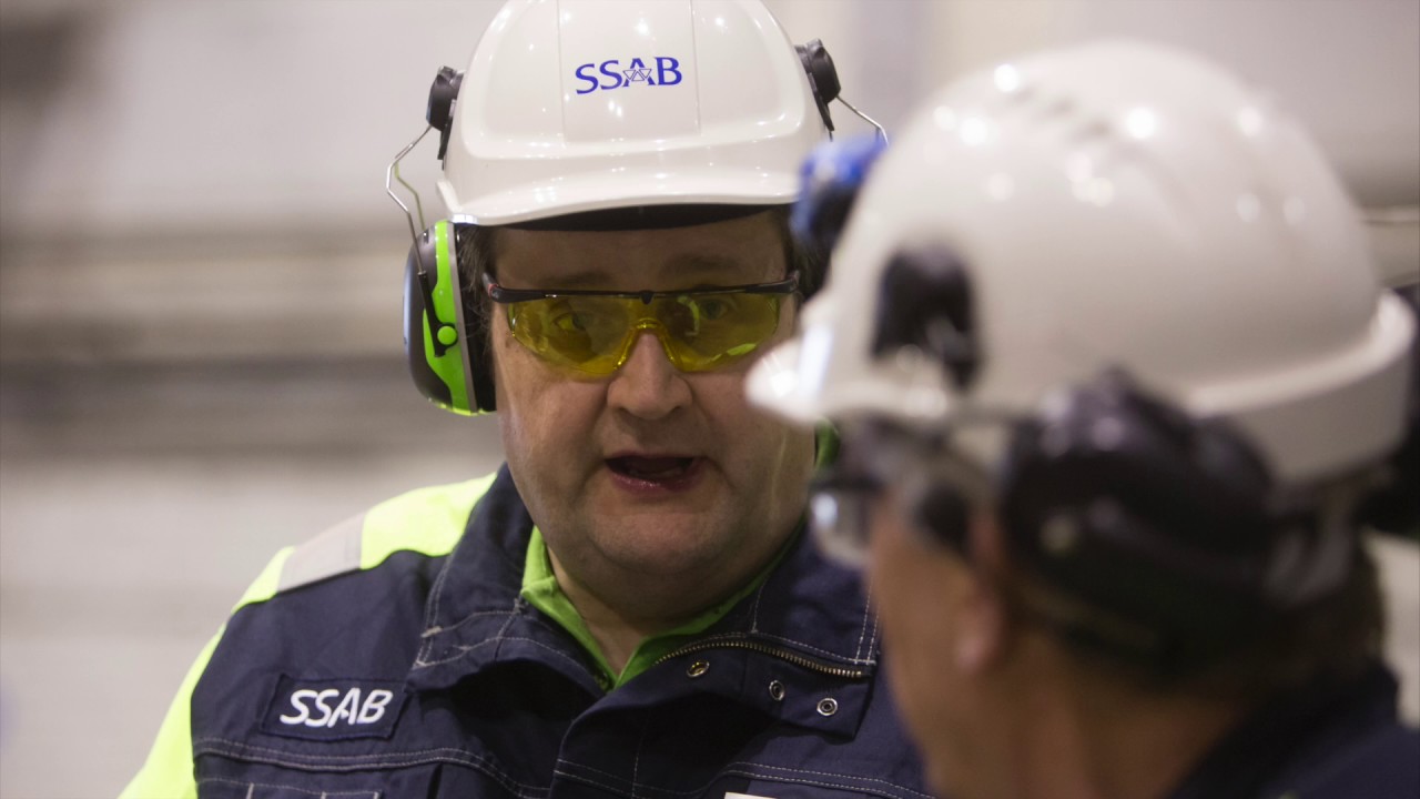 Slideshow about safety work at SSAB. - YouTube