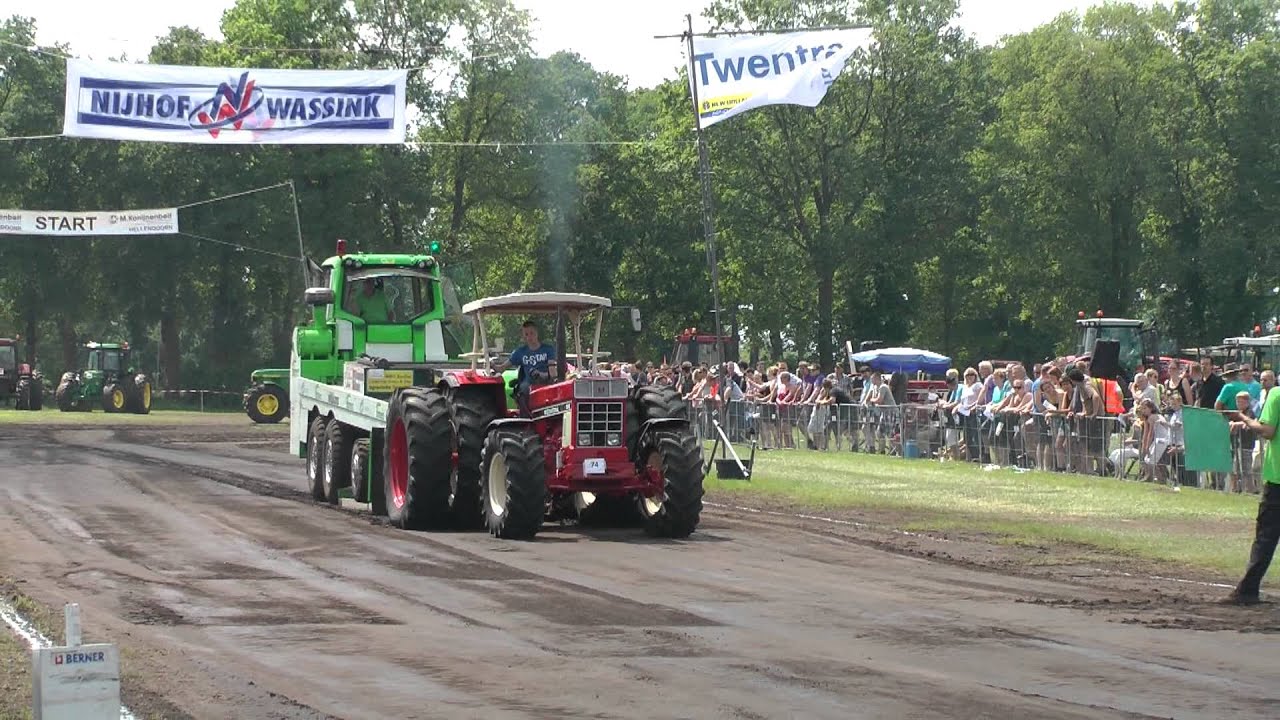 Case International 1046 trekkertrek lemele 2012 - YouTube