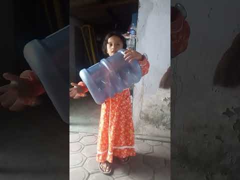 adek tarisya