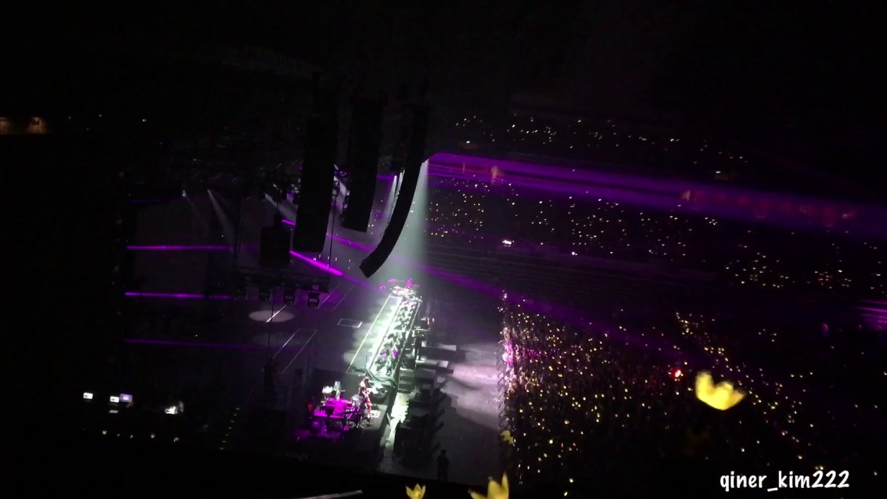 Screaming Kwon JiYong This Love ️G-Dragon 2017 World Tour [ACT III, M.O ...