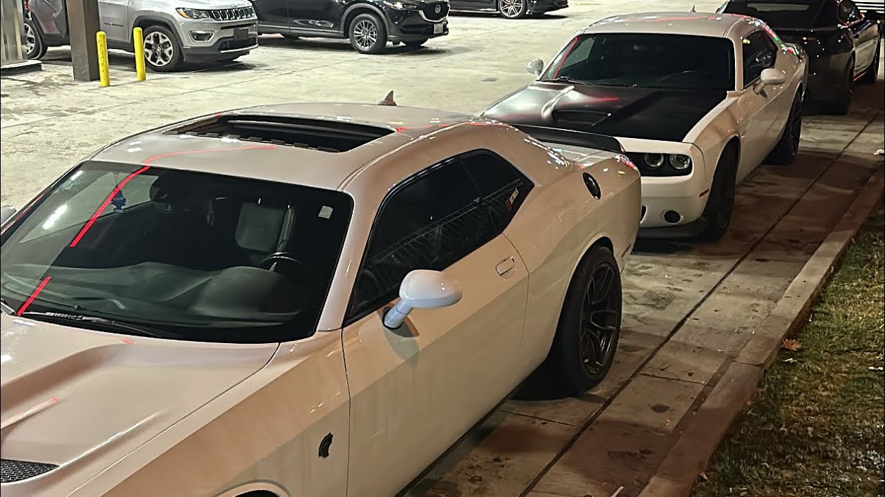 HELLCAT AND CHALLENGER CUTTING UP IN CITY POV - YouTube