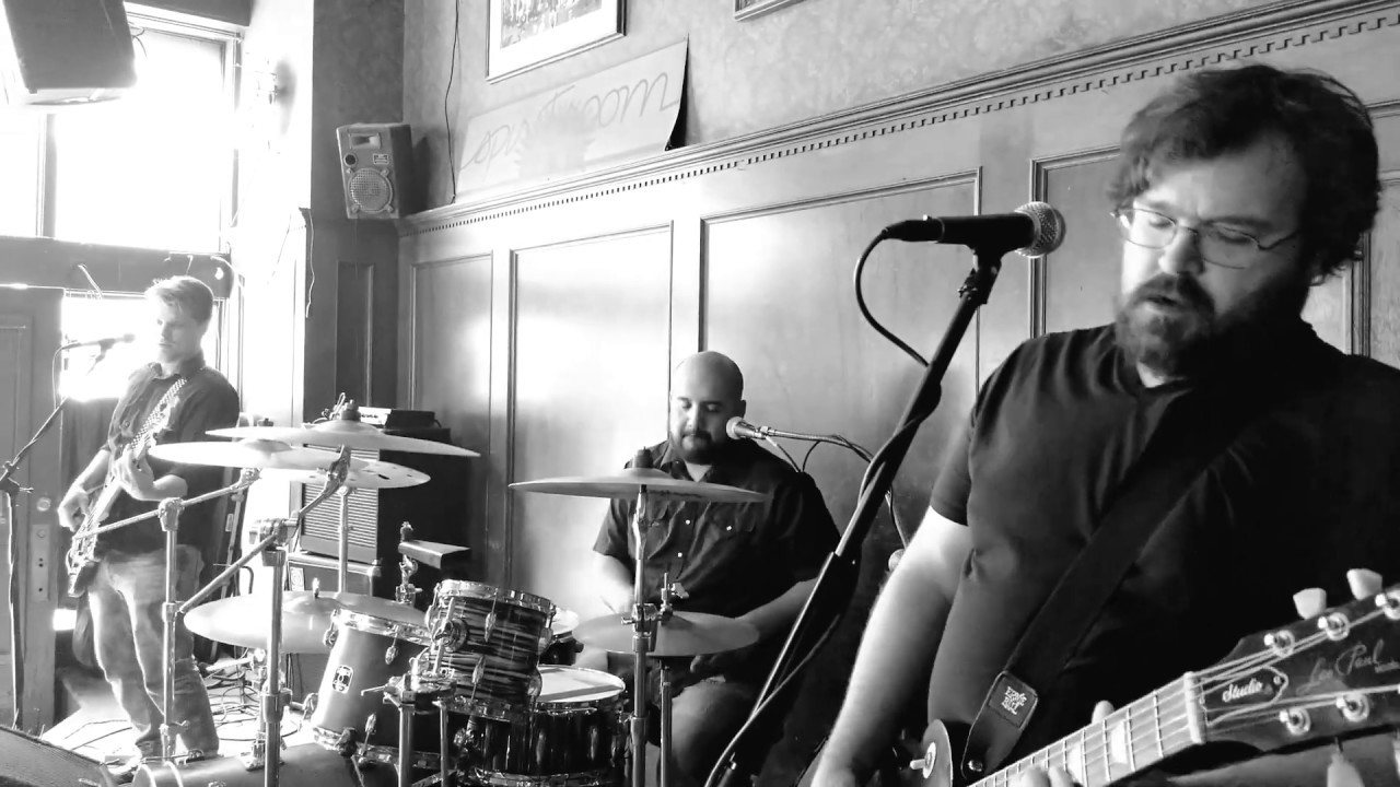 WELL DRESSED WOLVES // "Back In The USSR" (The Beatles cover) // LIVE ...