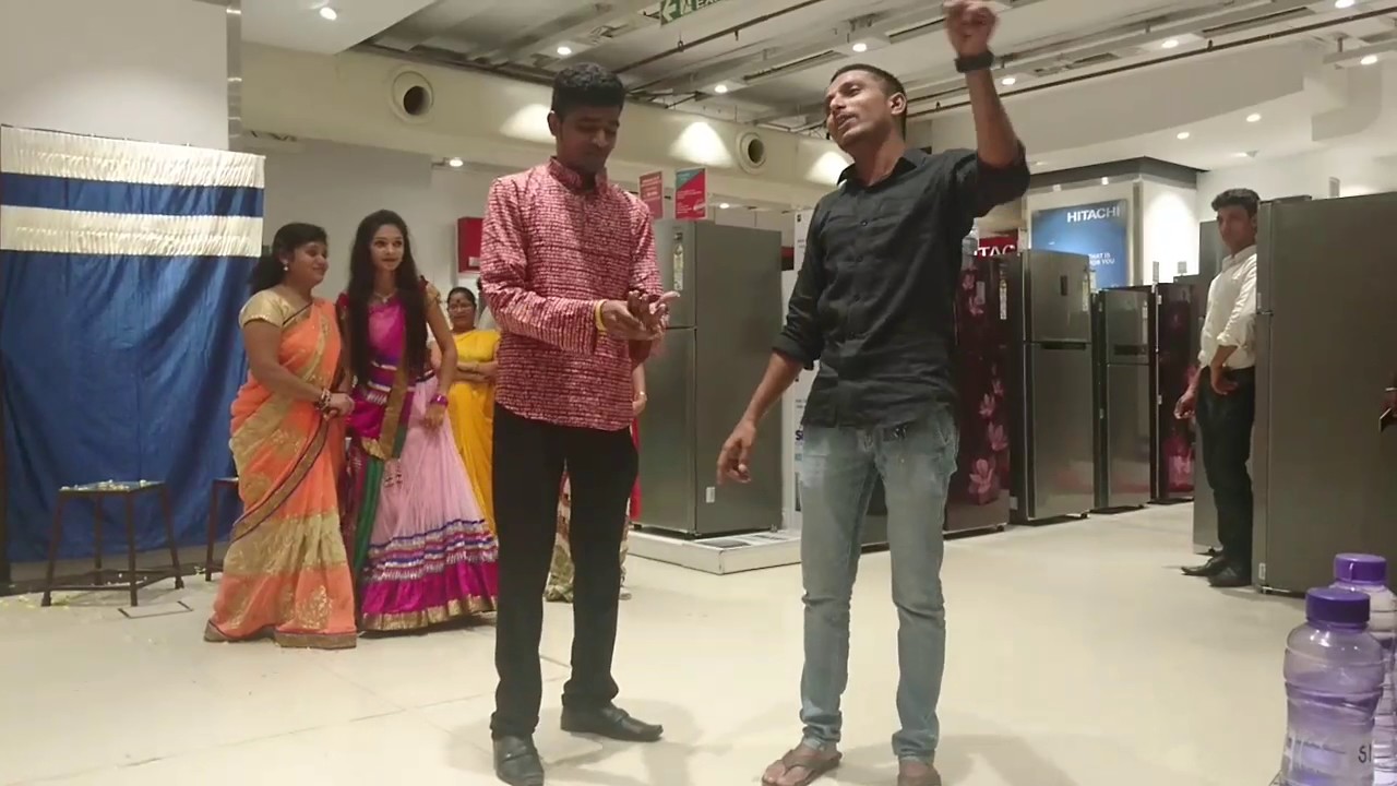 Comedy Nights in Croma Malad_Middle Class Indian marriages act. - YouTube