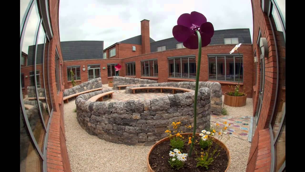 Building a Courtyard Classroom - YouTube