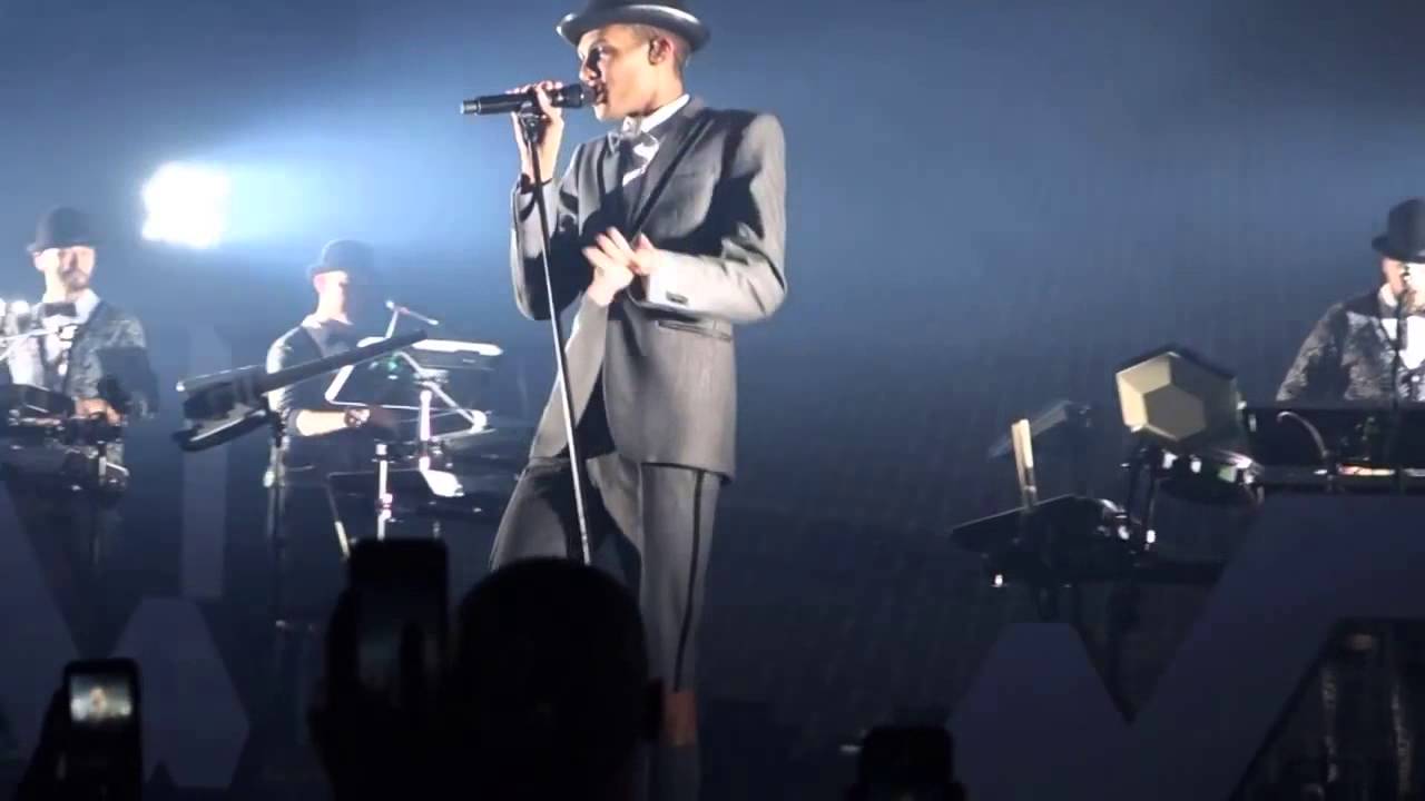 Stromae - Carmen Live - YouTube