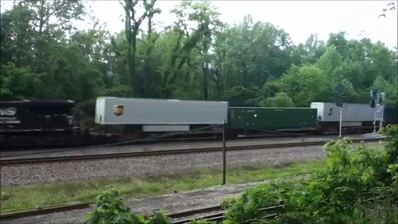 Norfolk Southern TOFC & COFC at Conpit - YouTube
