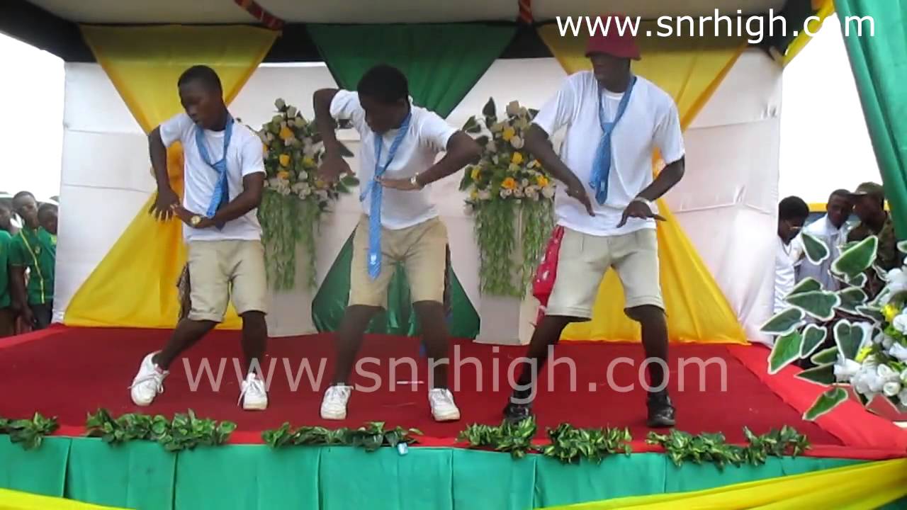 Nsutaman SHS Choreography Dance Asanteman SHS 2014 Funfair - YouTube