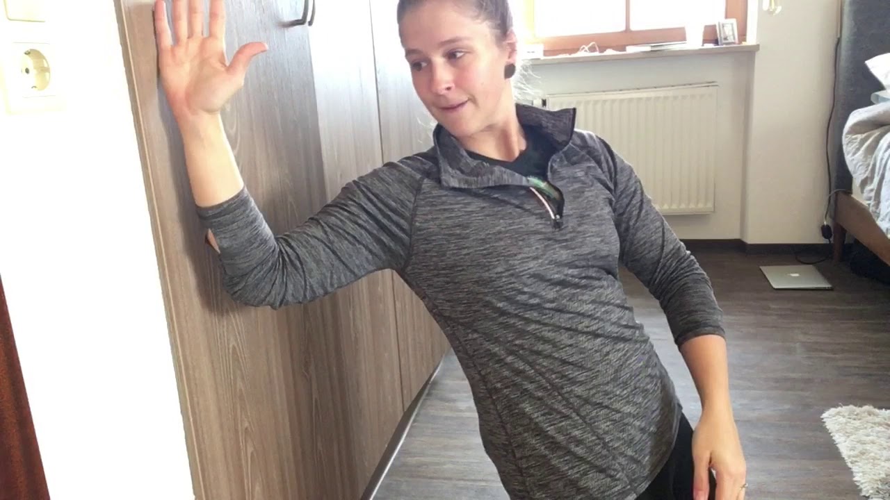 Kneeling wall touch and rotate - YouTube