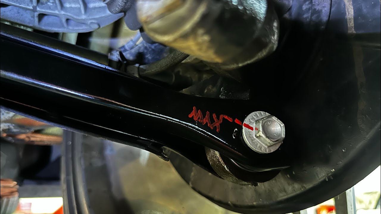 E46 M3. Rear Lower control arms and Bushings. - YouTube