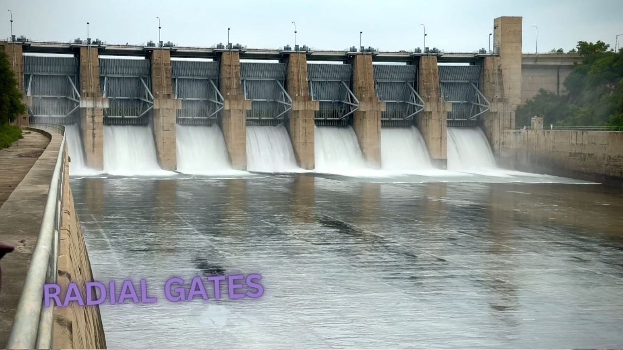 Types of Spillway Gates - YouTube