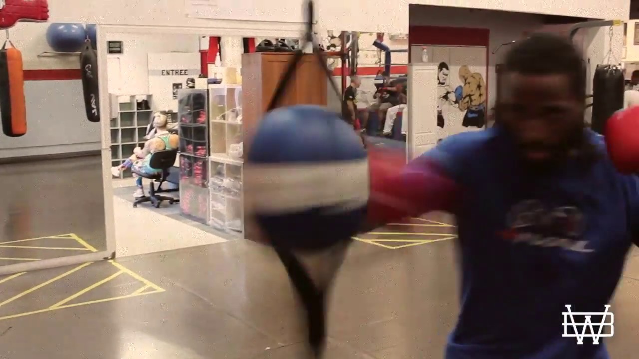 Boxing speedball training with PRO-Boxer WHITNEY BAILLE - YouTube