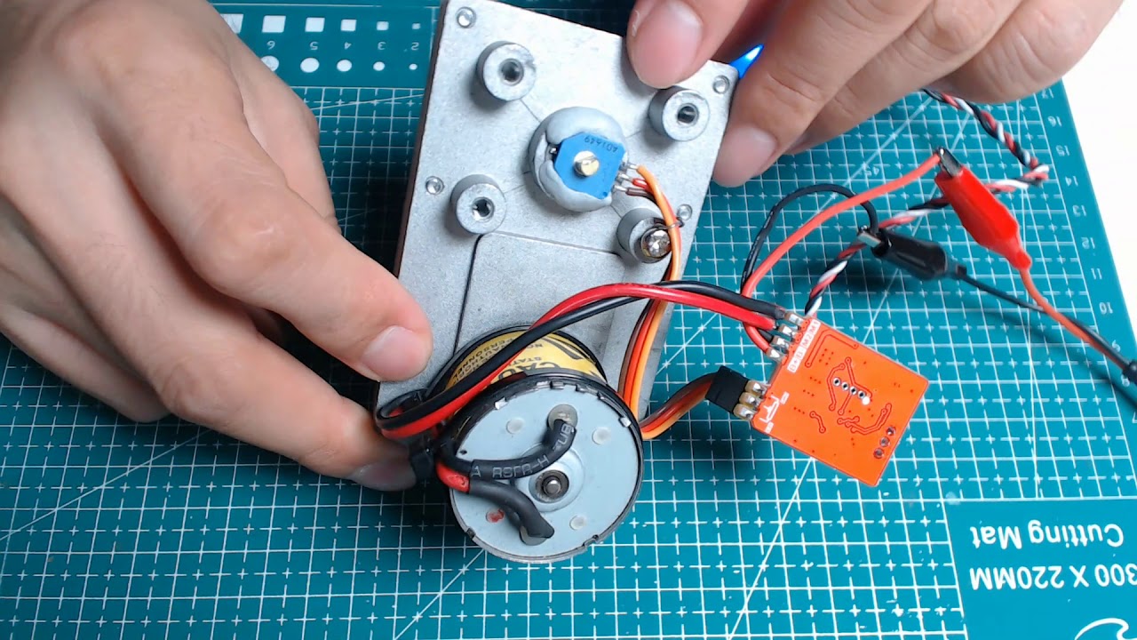 ASMZ-01 servo controller, circuit board for DIY servo - YouTube