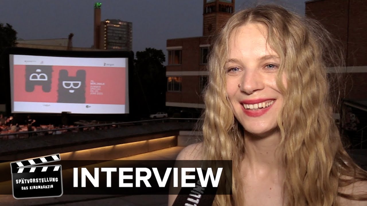 "Blutsauger": Lilith Stangenberg, Alexandre Koberidze und Alexander ...