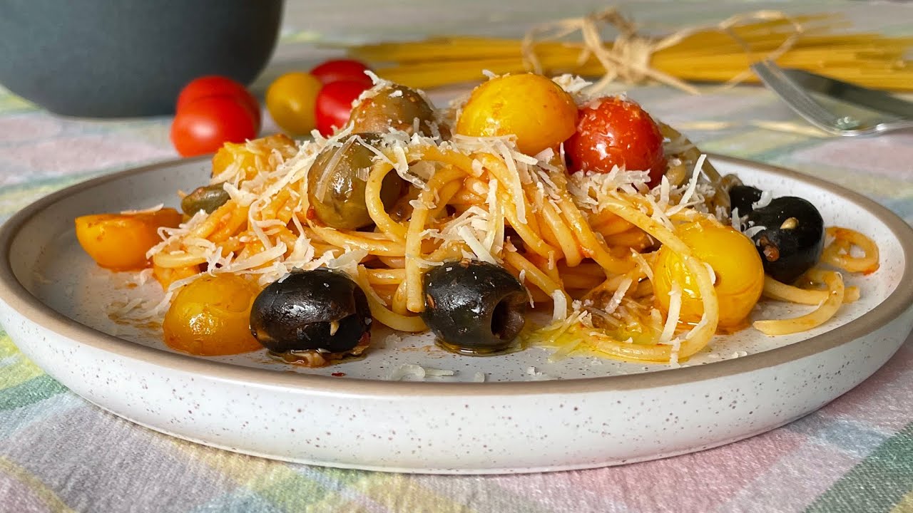 Sicilian Spaghetti l Easy Diner l Спагетти по сицилийски - YouTube