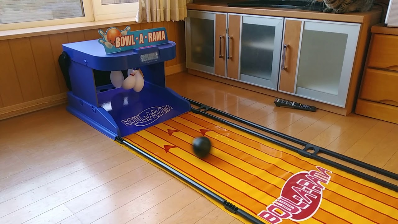 Bowling Kids Arcade Bowler Game Automatic Scoring - YouTube