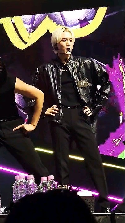 DKB THE 1ST FAN-CON [THE FIRST LOVE] 톰보이 (룬) #다크비 #룬 - YouTube