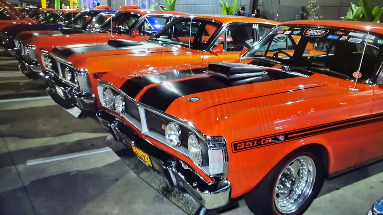 Fast Ford muscle @ car show Sydney, Greenway - YouTube