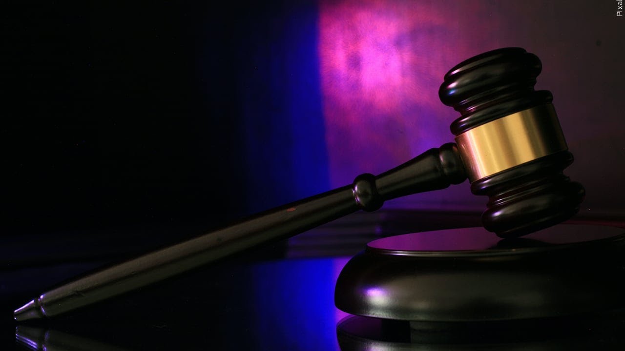Former Henry Hill correctional officer pleads guilty to smuggling phone ...