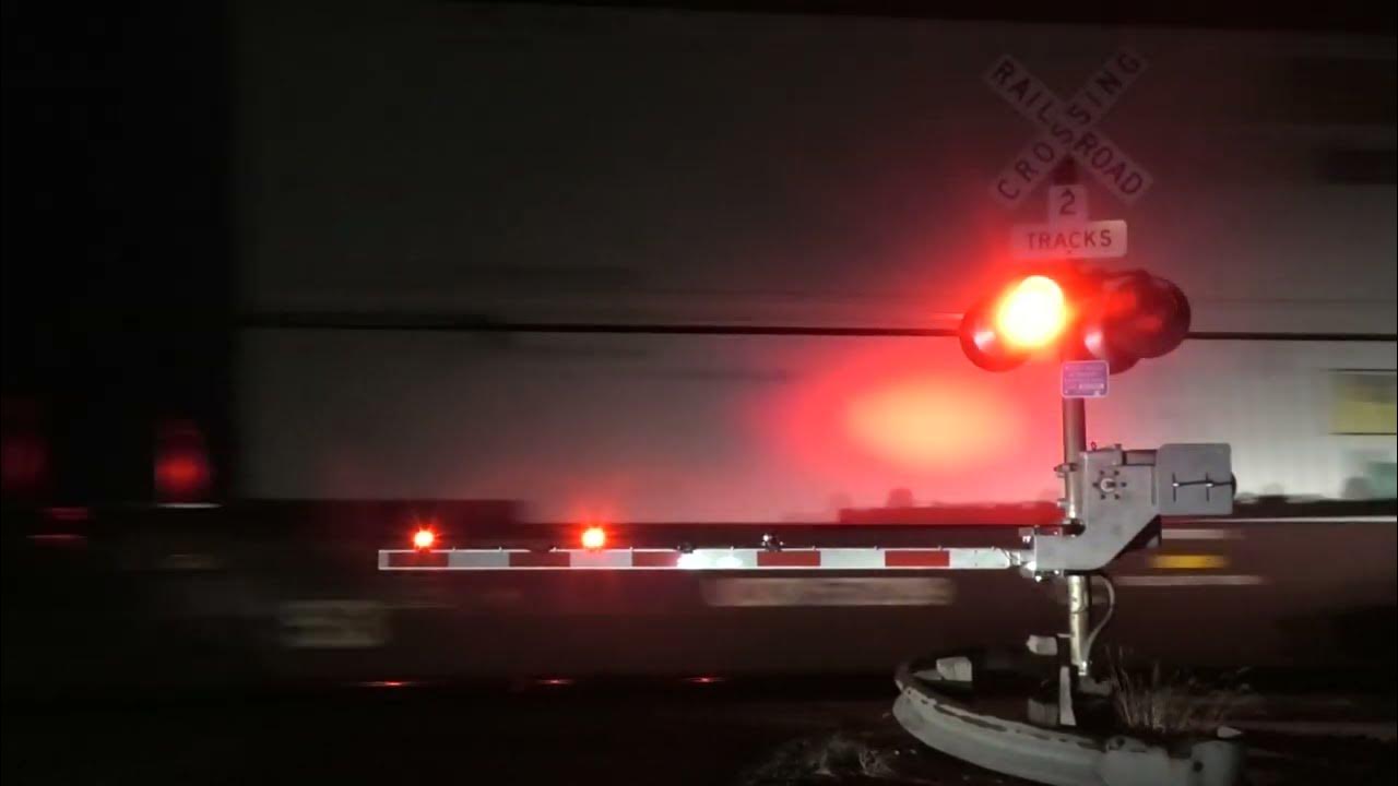 BNSF 6821 East in Edelstein, IL 1/7/23 - YouTube