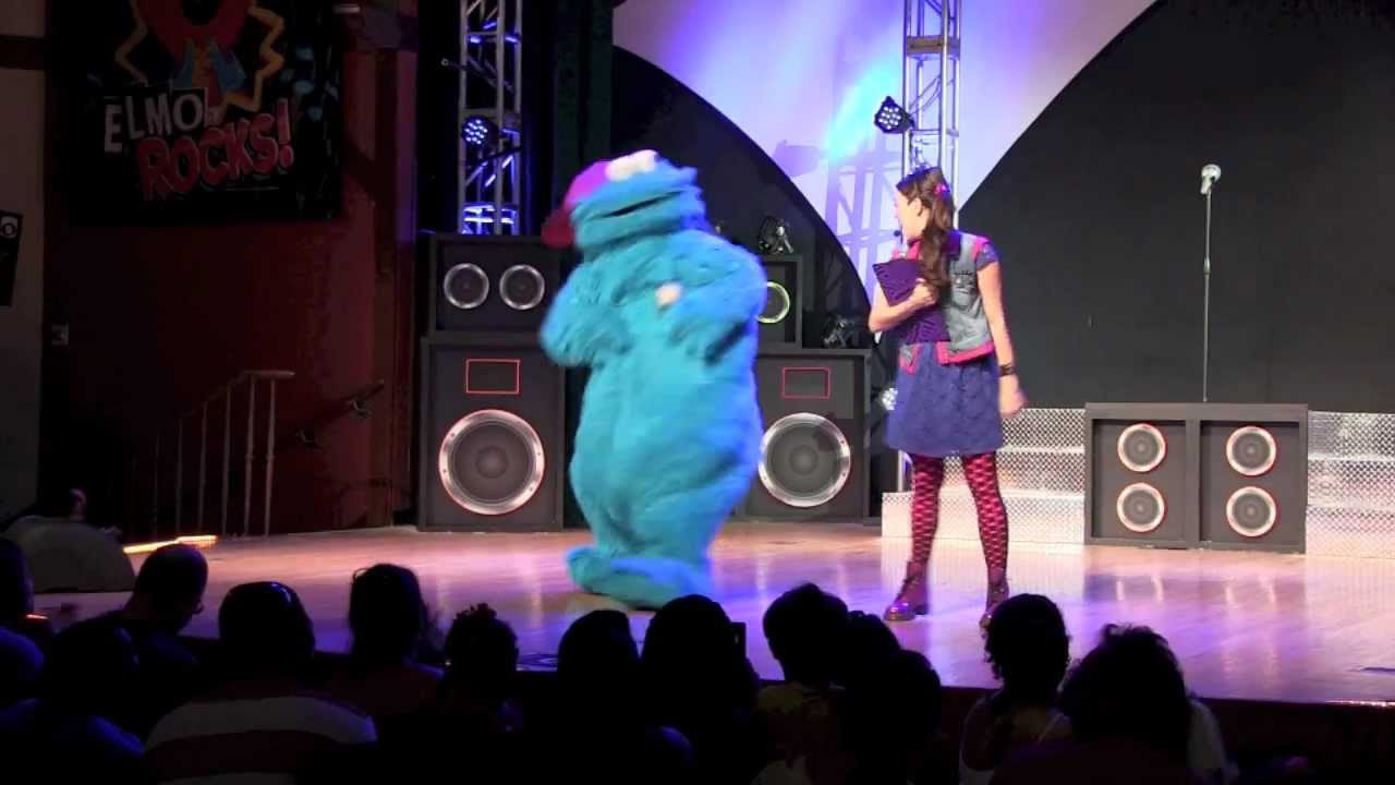 Cookie Monster Raps! - "C is for Cookie" - Elmo Rocks show at SeaWorld ...