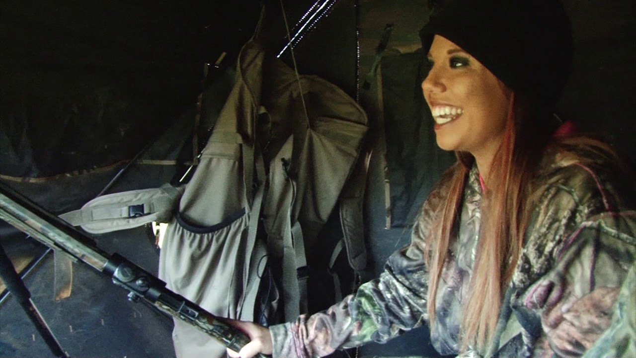 OHIO AMBER DETTY FIRST TURKEY KILL EVER - YouTube