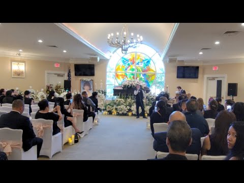 LIVE: J. Vang singing at Maiv Muas Kue's Funeral - YouTube