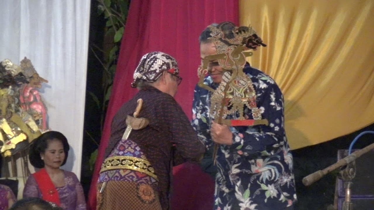 KI BASUKI HENDRO PRAYITNO KEBUMEN LAKON WAHYU TRIBRATA - YouTube