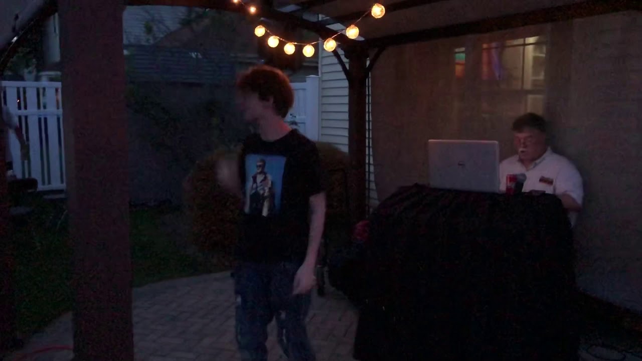 Lil Benny 1st public appearance. Beef - YouTube