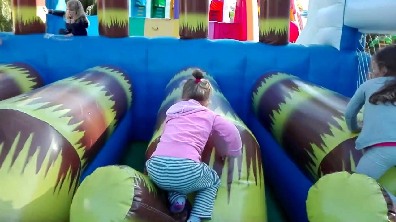 Огромный надувной батут Городок для детей Huge inflatable trampoline ...